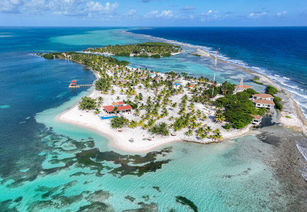 If You Love Marine Adventures, Check Out This Belize Island Resort!